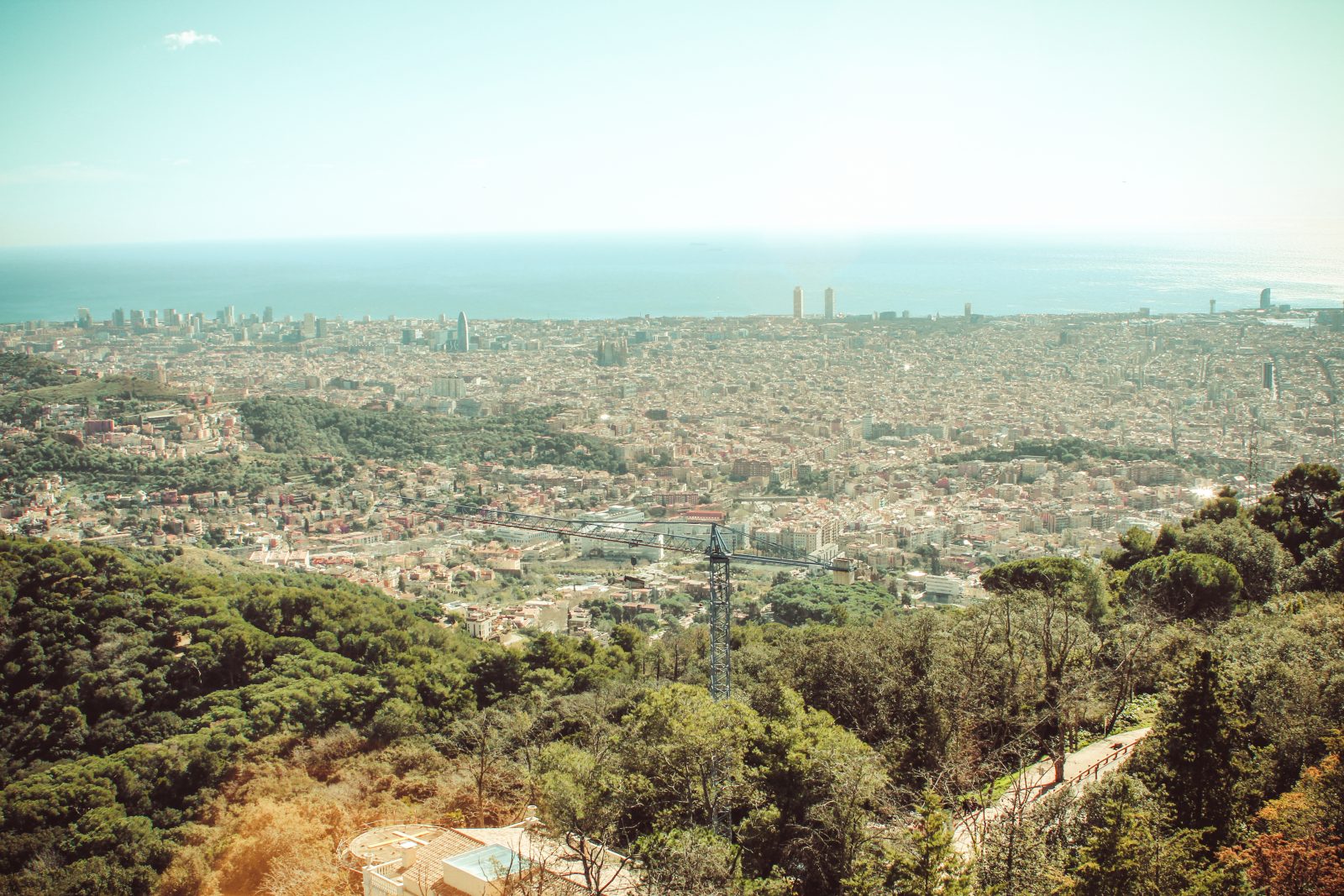 3 best free places with scenic views in Barcelona - TravelFamilyBlog