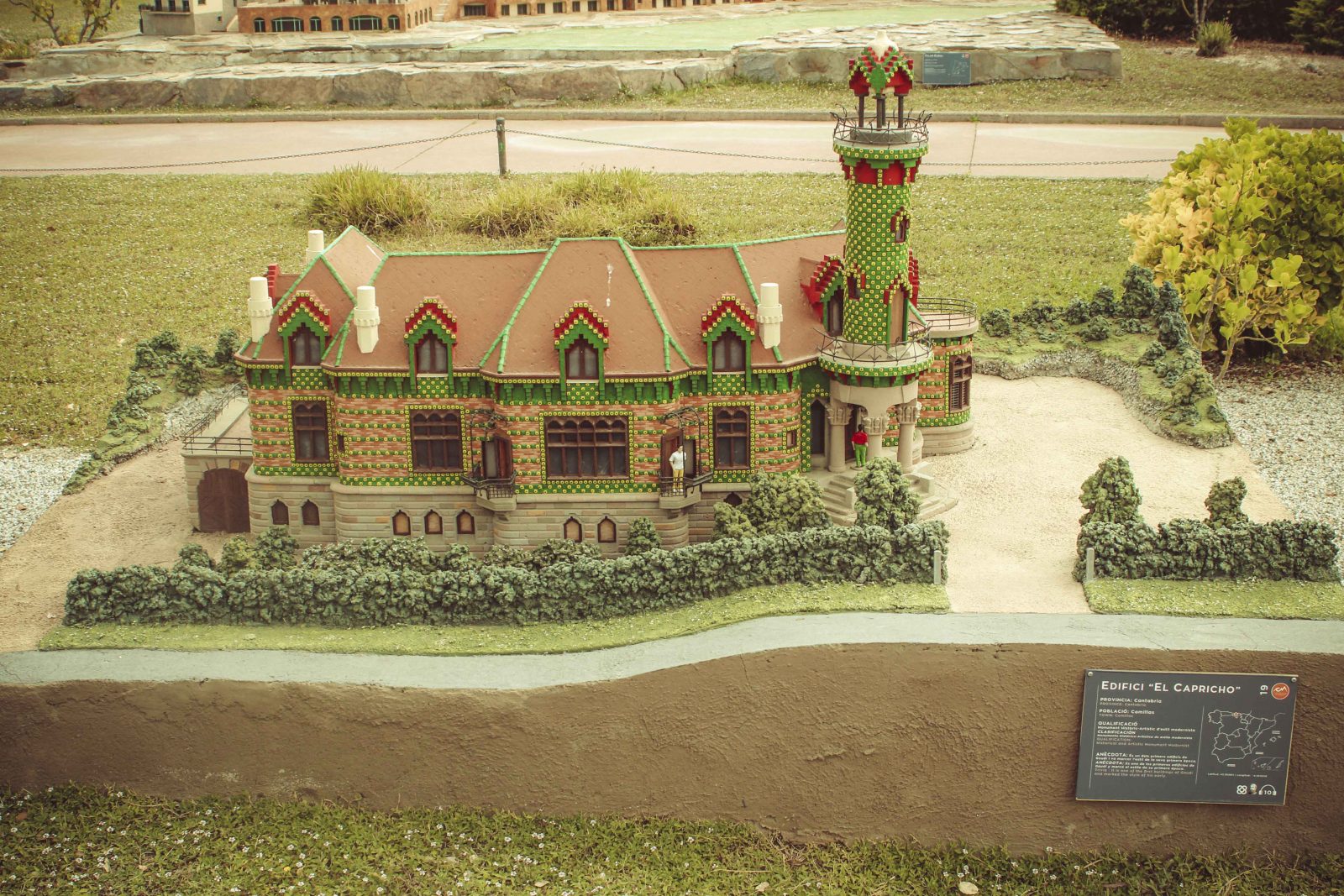 Discovering Catalunya En Miniatura with kids. Perfect getaway with kids ...