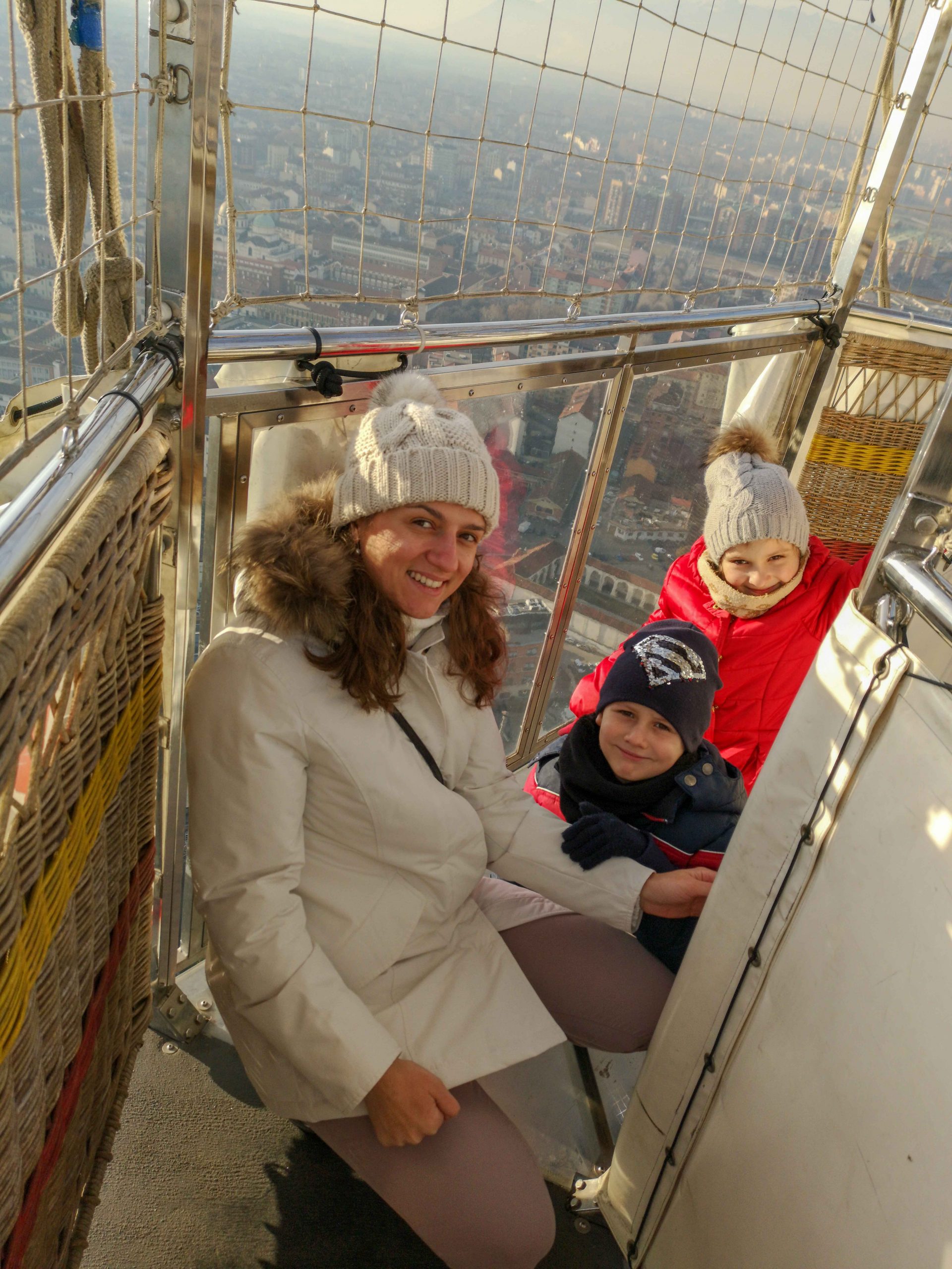 Hot air balloon experience in Turin. Turin Eye with kids ...